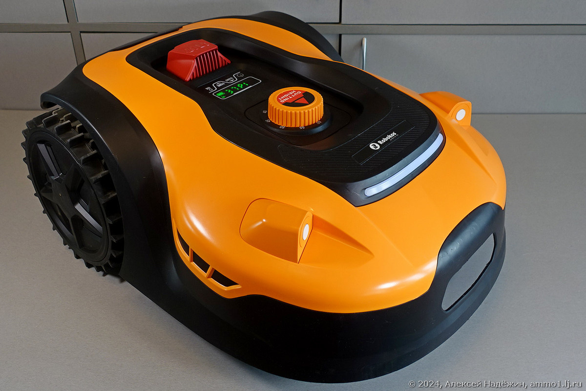 Обзор: Робот-косилка нового поколения Robokos RL2000